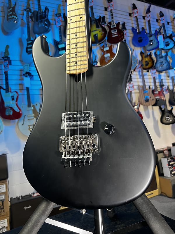 Kramer The 84 Intruder Black Satin with Gig Bag Auth Deal | Reverb