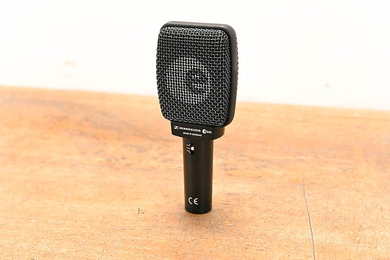 Sennheiser e 906 Supercardioid Dynamic Instrument Microphone | Reverb