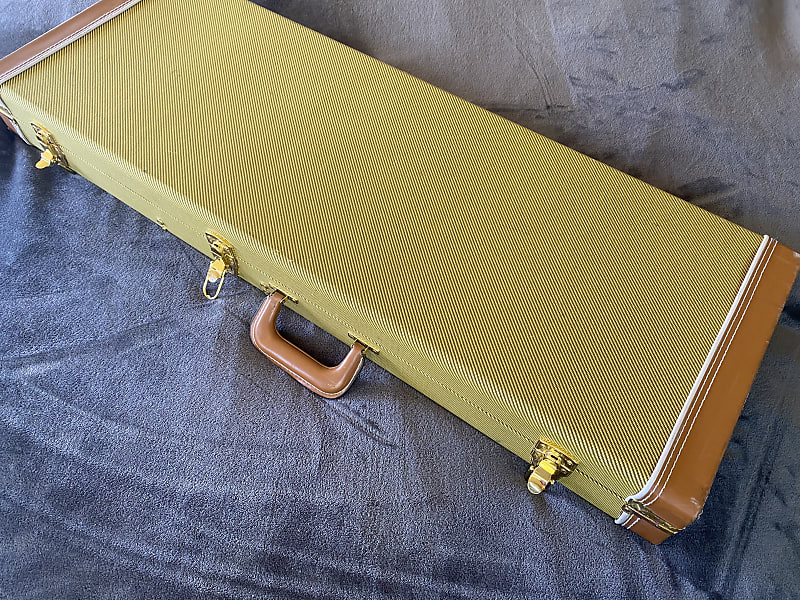 Deluxe Hard Shell Case 2020’s - Tweed | Reverb