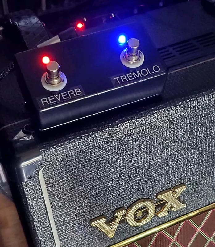 Custom Pedalboard-Friendly Red/Blue Footswitch for Vox | Reverb