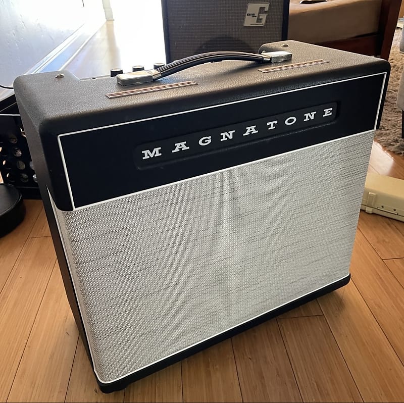 Magnatone Super Fifteen 15-Watt Tube 1x12” Combo Amp w/ Cover | Reverb