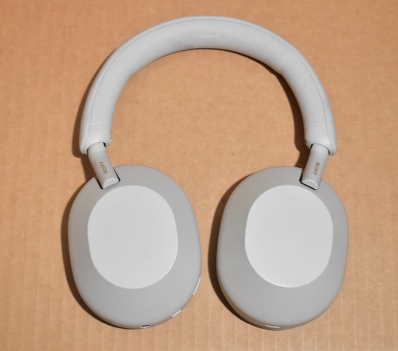 Sony WH-1000XM5 Wireless Noise-Canceling Over-the-Ear | Reverb