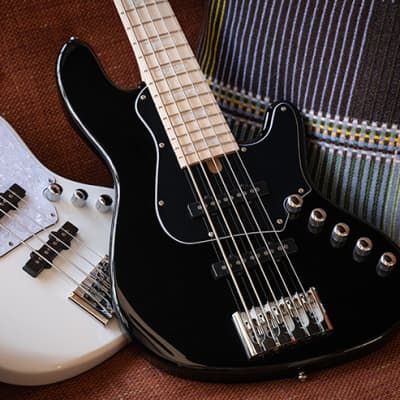 Cort Elrick NJS 5 White 5 String Electric Bass Bartolini | Reverb