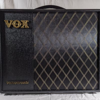 Vox VT40X 40-watt 1x10" Modeling Combo Amp Bundle with Pro Co | Reverb