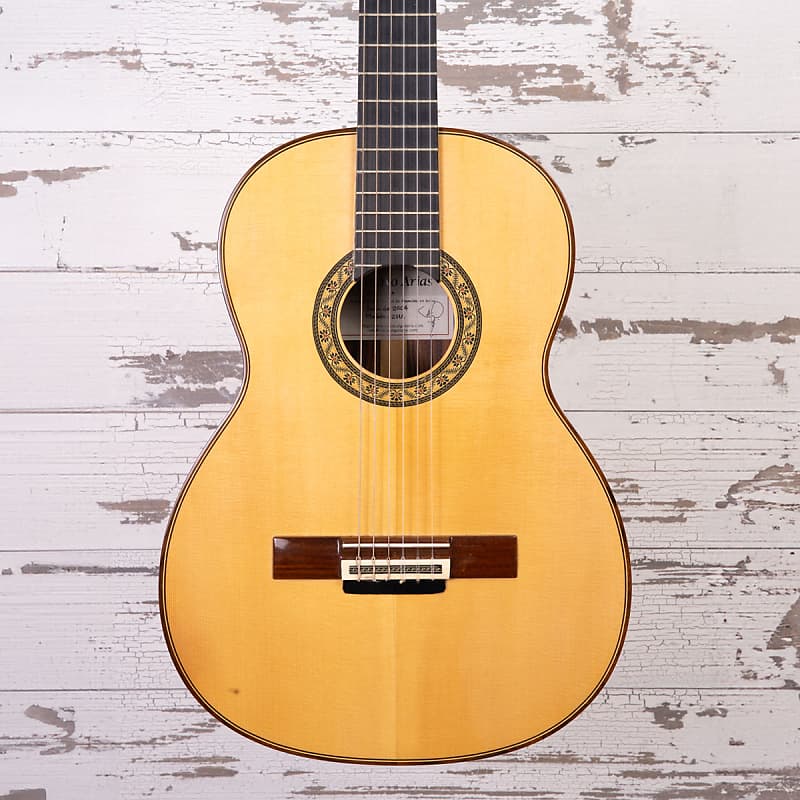 Gustavo Arias 211A Classical Guitar 2004 | Reverb