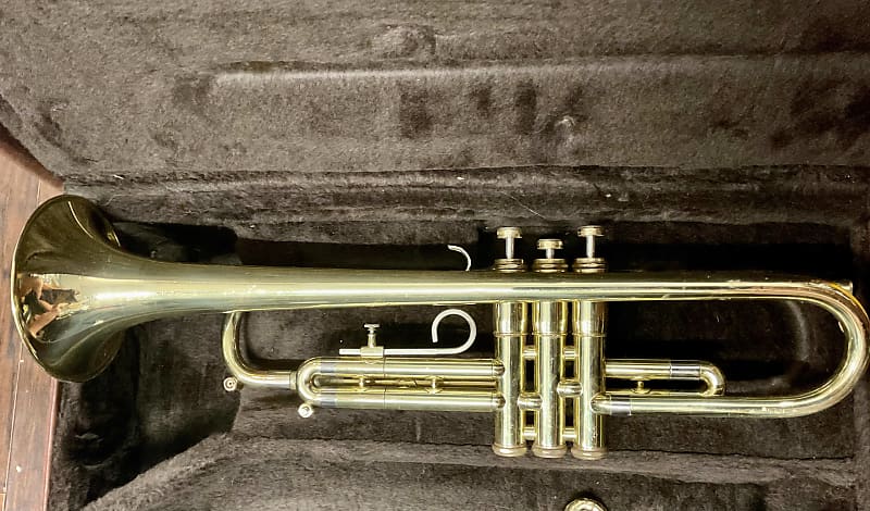Getzen 300 Series Trumpet w/ Hardshell Case | Reverb