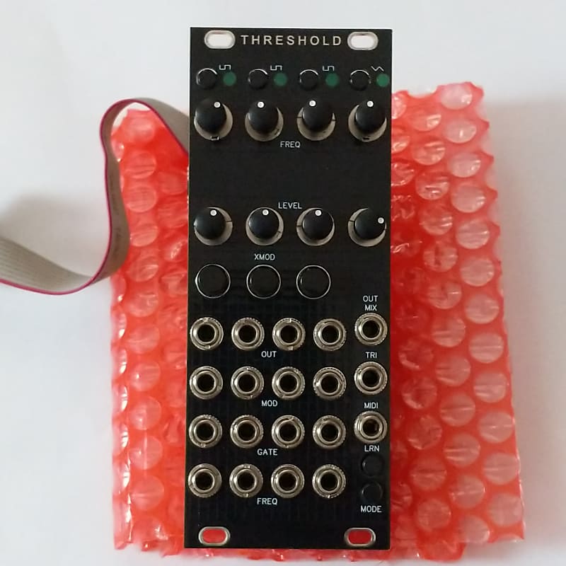 Threshold 8-bit chiptune quad VCO Eurorack Module (Mutable | Reverb
