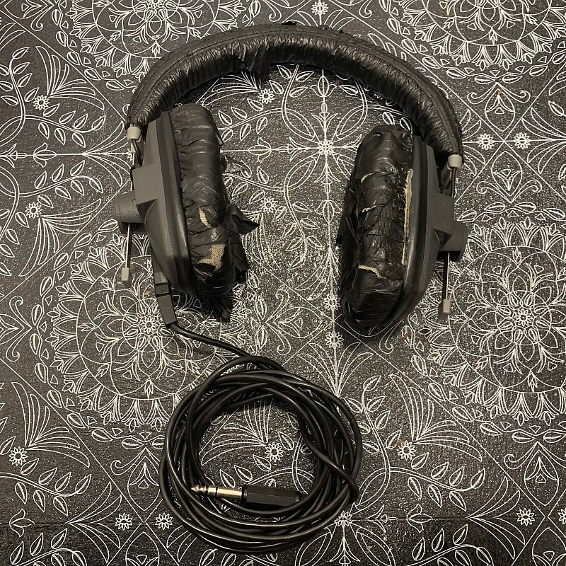 Beyerdynamic DT 150 Studio Headphones | Reverb