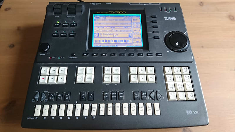 Yamaha QY700 MIDI sequencer | Reverb UK