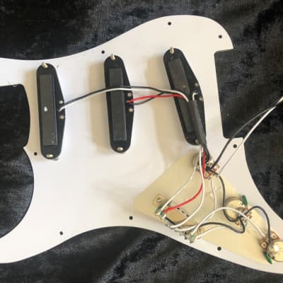 New Stratocaster guitar 3 ply pick up plate, complete | Reverb