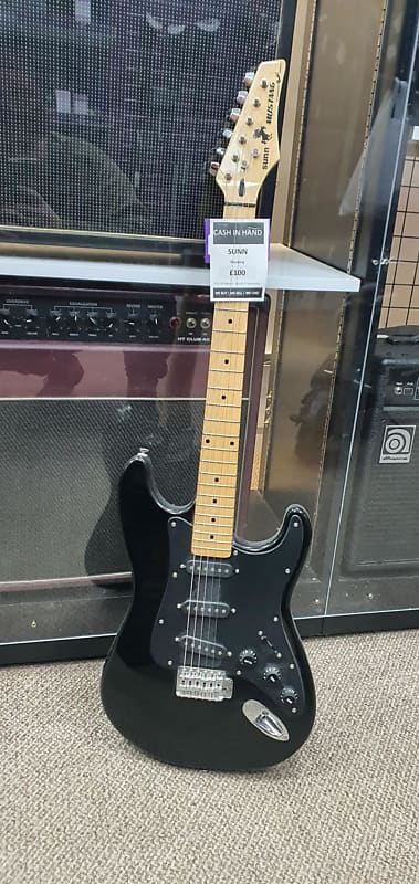 Sunn Mustang 1990 - Gloss Black | Reverb