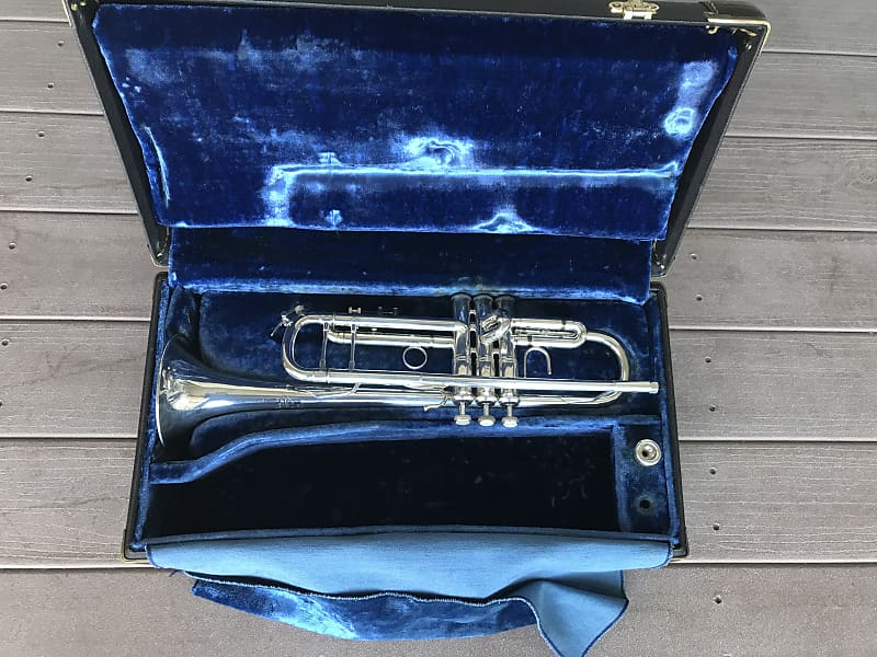 Bach Stradivarius Model 37 Vintage Trumpet With Case | Reverb