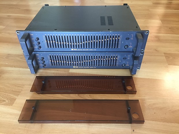 Pair of Toa E131 Graphic EQ Rack Mount w/covers | Reverb