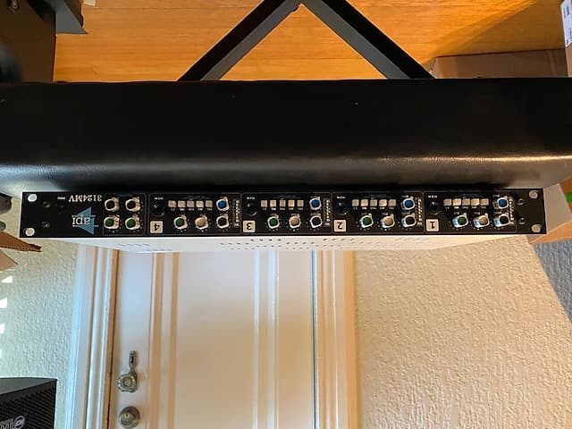 API 3124 MV (open box) 4-channel Mic / Instrument Preamp | Reverb