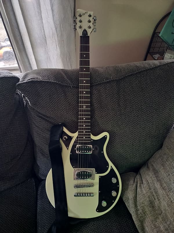 First Act VW Garagemaster - White | Reverb