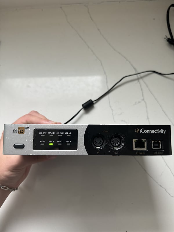 iConnectivity MIOxm midi interface | Reverb