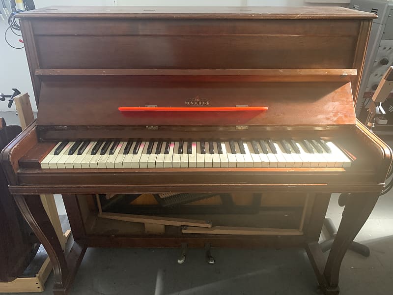 Monochord upright piano | Reverb