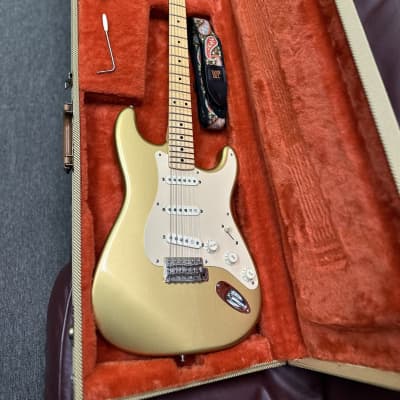 Fender Custom Shop Classic Stratocaster - Aztec Gold | Reverb