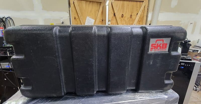SKB 4 Space 4U Rack 19" Effects Rack Road Case SKB19-4U Read | Reverb