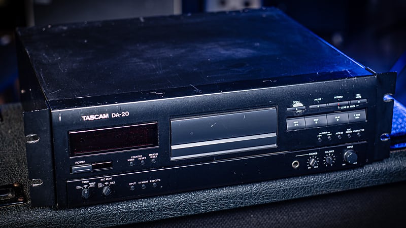 TASCAM DA-20 DAT Machine Rack Mount 1990s - Black | Reverb UK