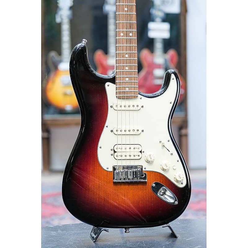 2014 Fender American Deluxe Stratocaster HSS 3-Color Sunburst | Reverb