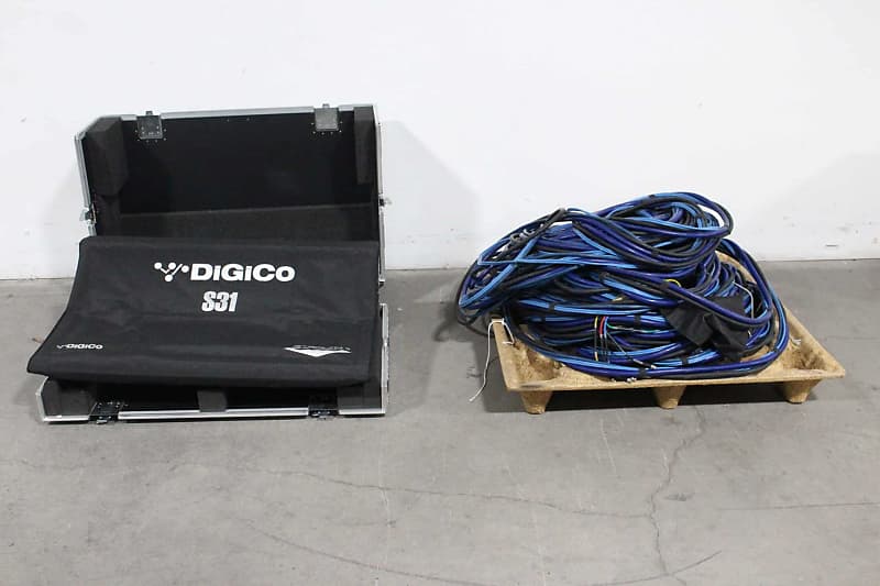 DiGiCo S31 Digital Mixing Console in Wheeled Hard Case w/ (1) | Reverb