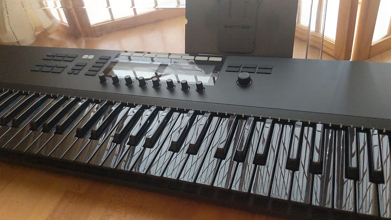 Native Instruments Komplete Kontrol S61 Mk2 - Limited Editon | Reverb