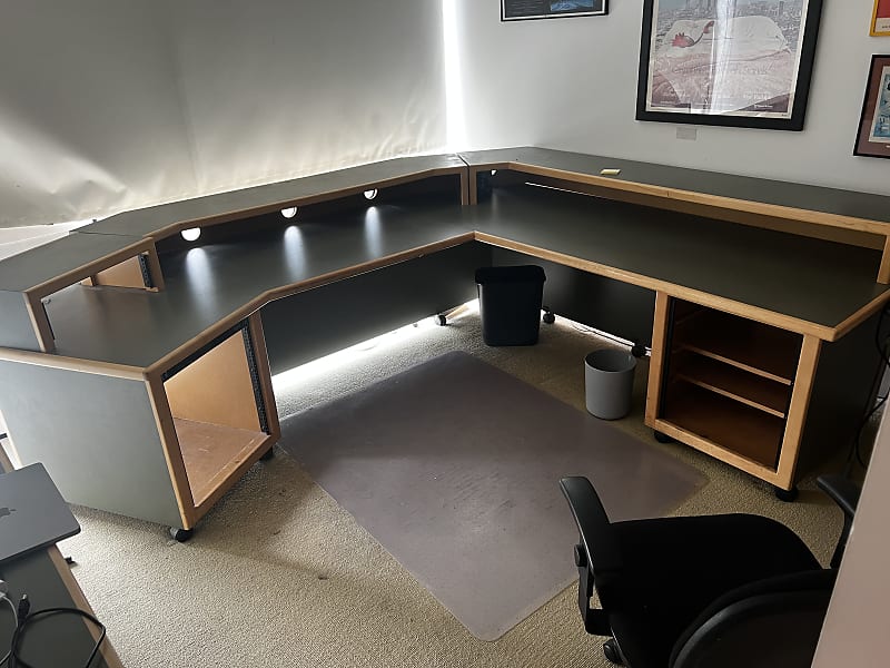 Custom Recording Desk 2000 - Maple | Reverb