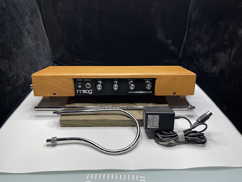 Moog Etherwave Theremin 2010 | Reverb