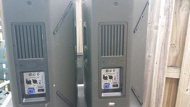 DAS Action 12A pair of Powered Monitor Speakers. | Reverb