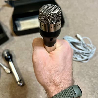 Tesla AMD 411N Vintage Cardioid Dynamic Microphone | Reverb