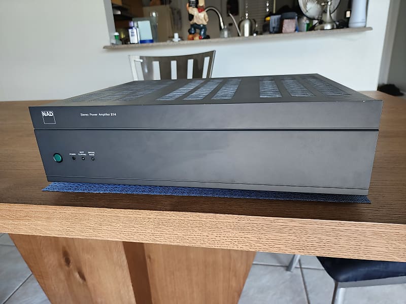 NAD 214 Stereo Power Amplifier | Reverb