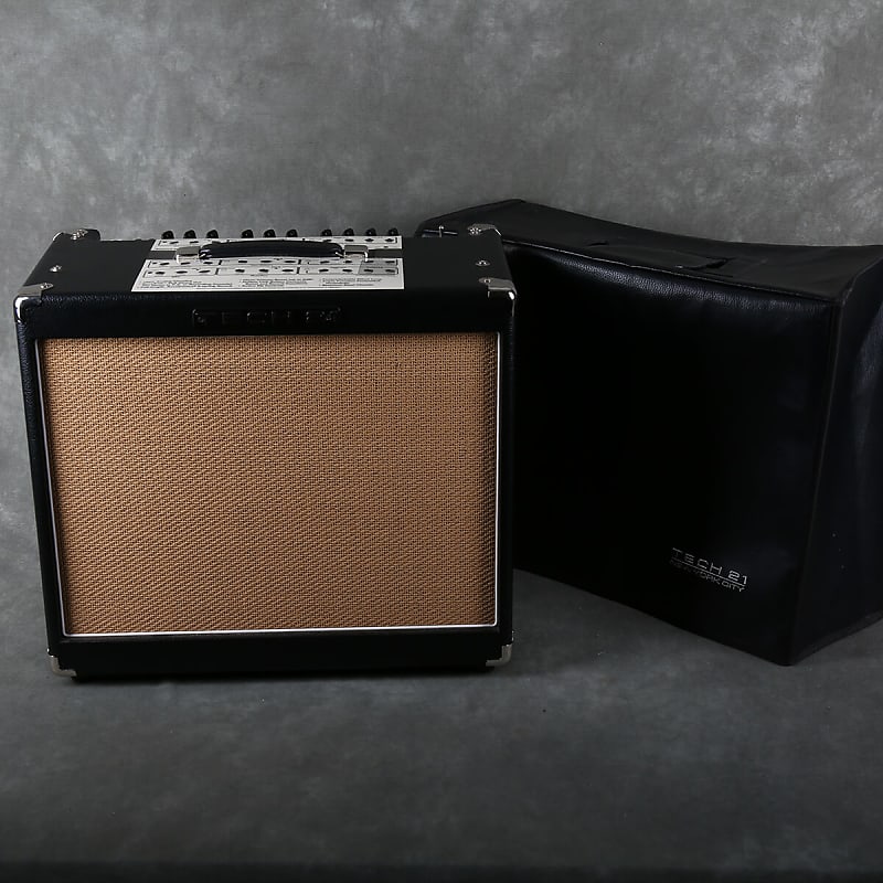 Tech 21 Trademark 60 Amplifier & Footswitch w/Cover - 2nd | Reverb UK