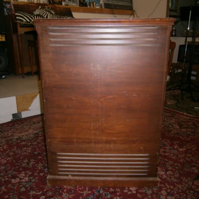 Leslie Speaker , model 710 , 1969 , walnut finish | Reverb
