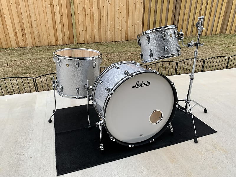 Ludwig Classic Maple Silver Sparkle wrap | Reverb