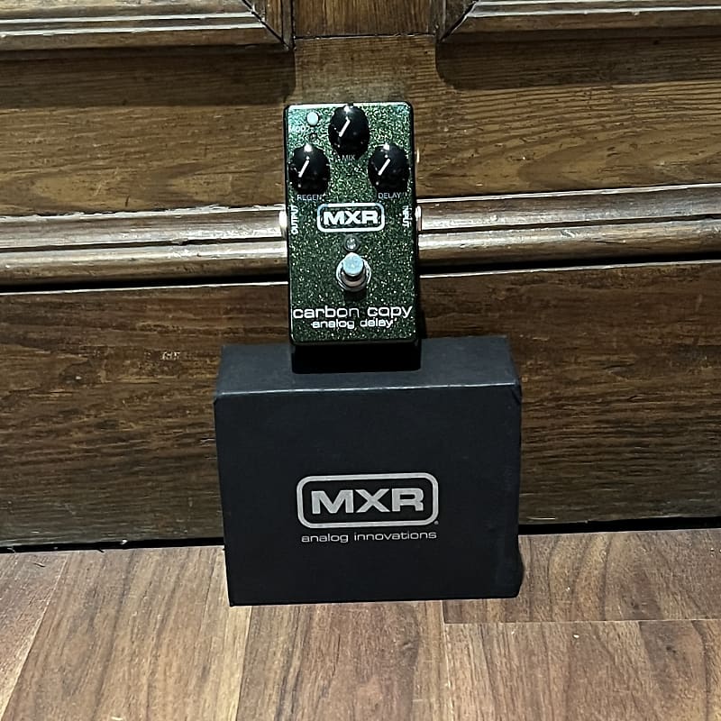 MXR M169 Carbon Copy Analog Delay | Reverb