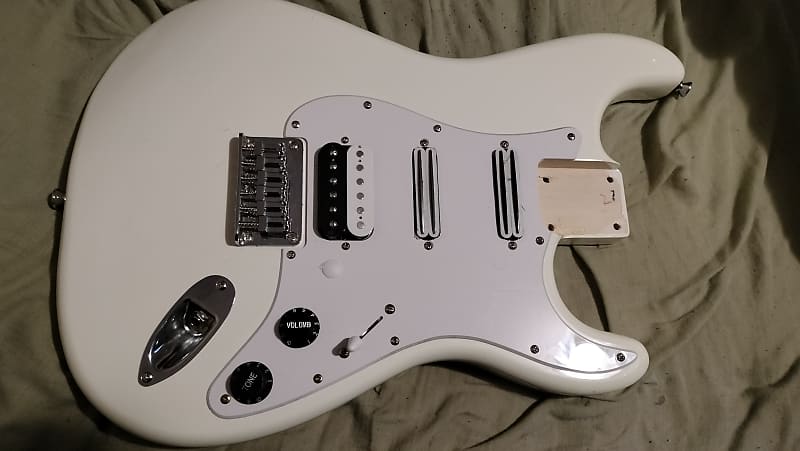Squier Bullet Strat HT Loaded Body 2021 - White | Reverb