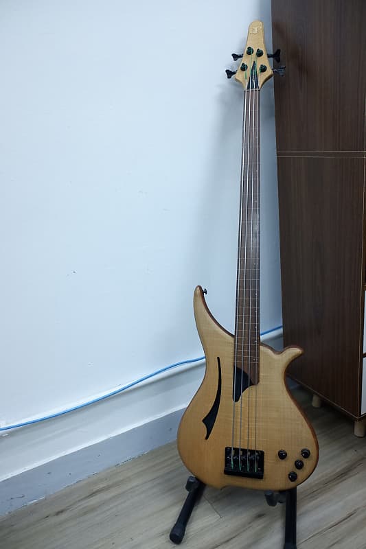 Tune WB-4 Semi Hollow Fretless Bass 4-string | Reverb