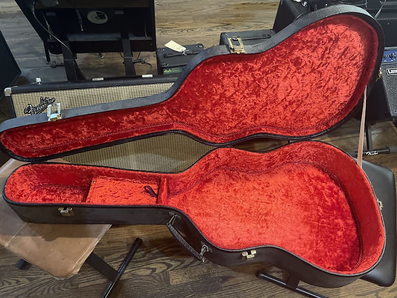 Jose Ramirez Case 1970 Black | Reverb