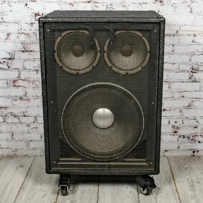 Peavey 1820 400watt Black Widow Bass Cabinet With Crossover | Reverb