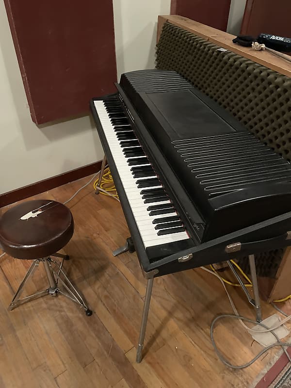 Vintage Rhodes Mark II 88-Key Piano (AG-86) | Reverb