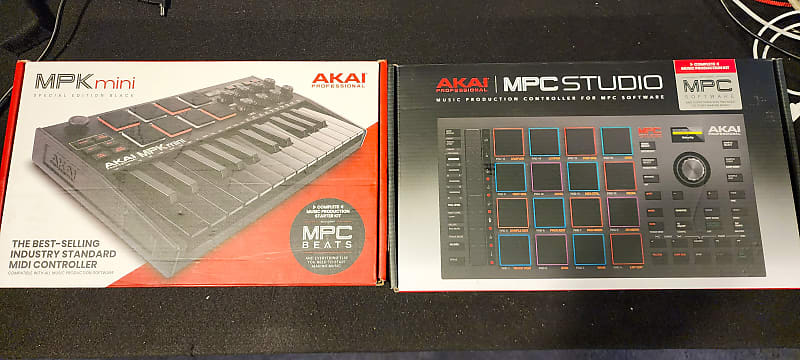 Akai MPC Studio & MPK Mini Controller Set | Reverb