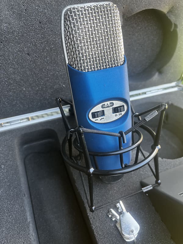 CAD M-9 M9 Blue | Reverb