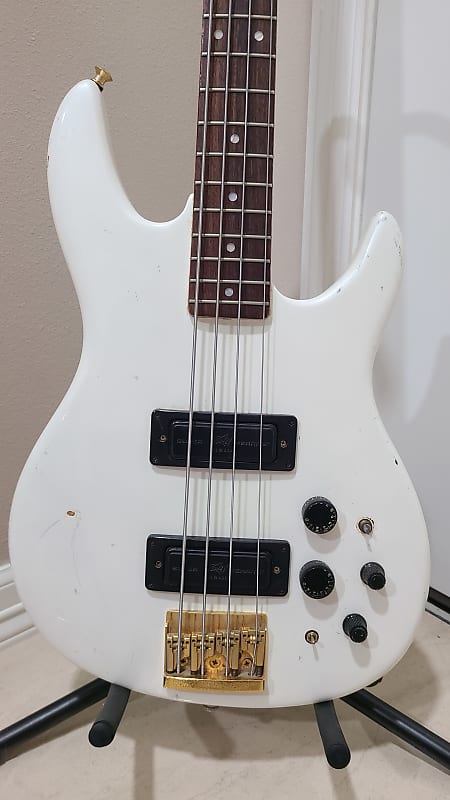 Vintage 80s Peavey Dyna Bass 1986 Pearl White Adjusted and | Reverb