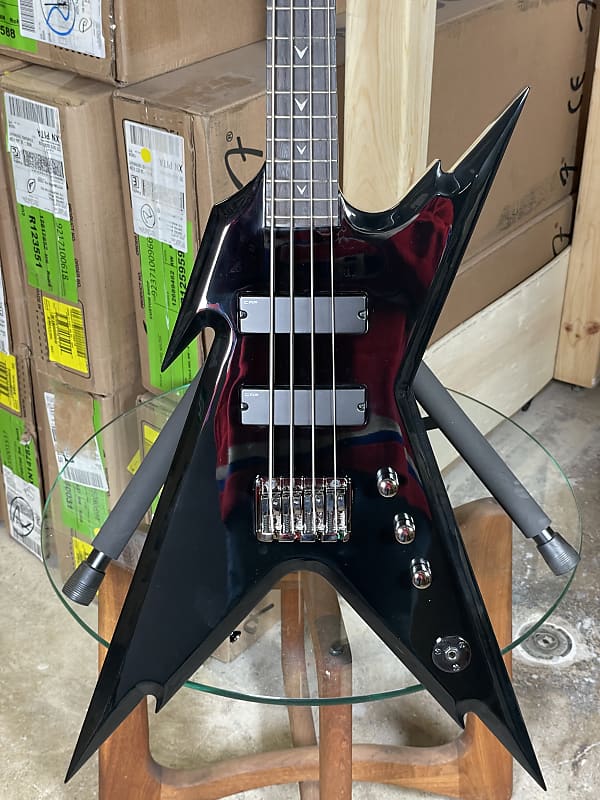 Dean Dime Razorback Bass - Classic Black #41644 | Reverb