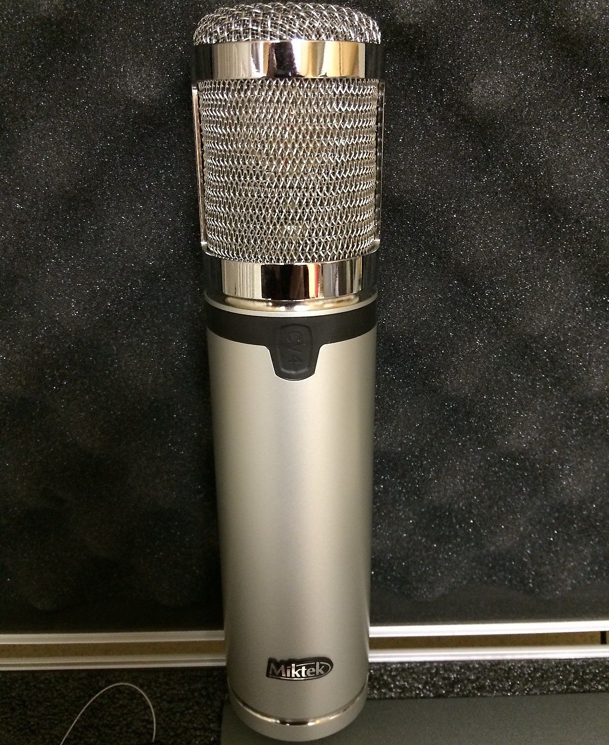 Miktek CV4 Tube Condenser Microphone with Variable Polar | Reverb