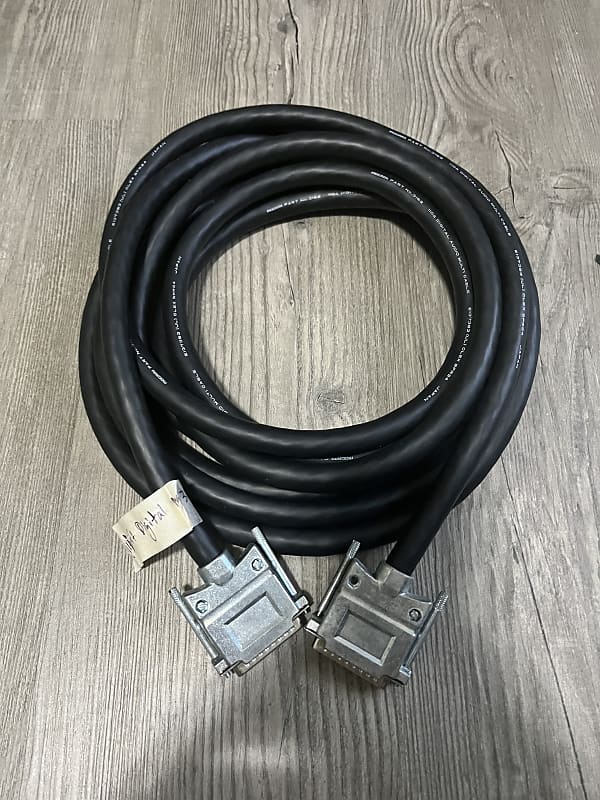 Mogami 2932 Microphone Snake D-Sub 25 to D-Sub 25 | 18 ft. | Reverb