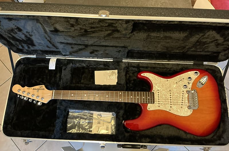 G&L Tribute S-500 2003 - Cherry Sunburst - Korea | Reverb