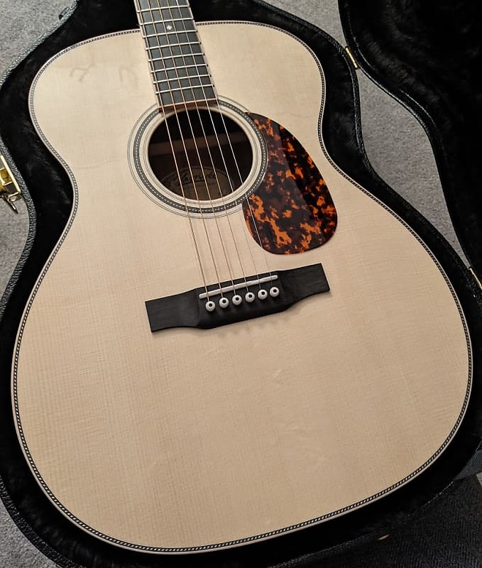 Larrivee OM-44 American Walnut Acoustic-Alpine Moon Spruce | Reverb
