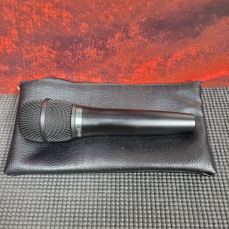 Roland DR-50 Dynamic Vocal Microphone (Westminster, CA) | Reverb